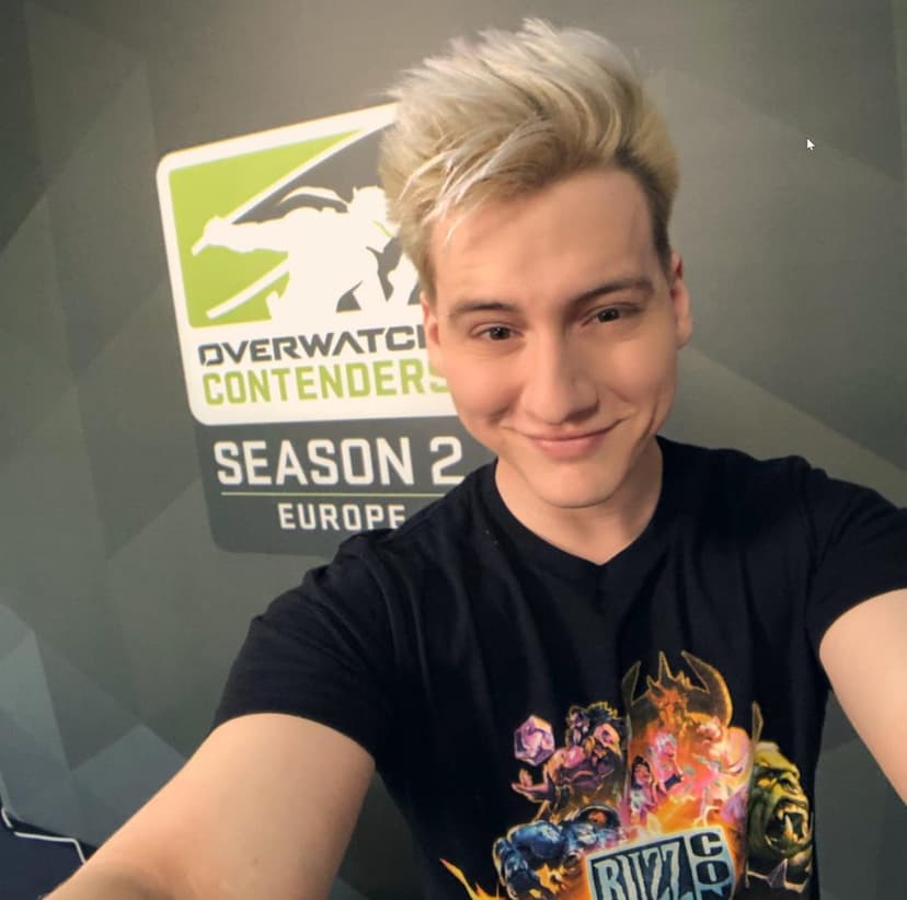 Let Me Entertain You: Overwatch League caster Harry “LEGDAY” Pollitt ...