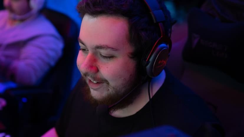 Leaf’s VALORANT crosshair and keybind settings | Esports.gg