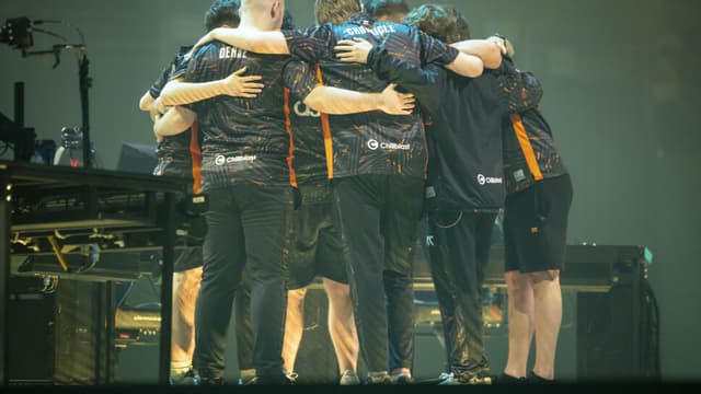 Sentinels vs Fnatic: Fnatic sends Sentinels packing with 2-0 sweep ...