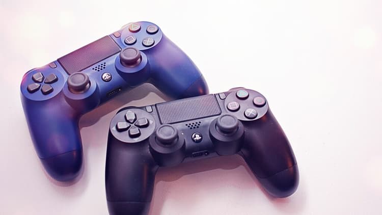 Apex Legends removes Controller ‘tap strafe’ and other configs ...