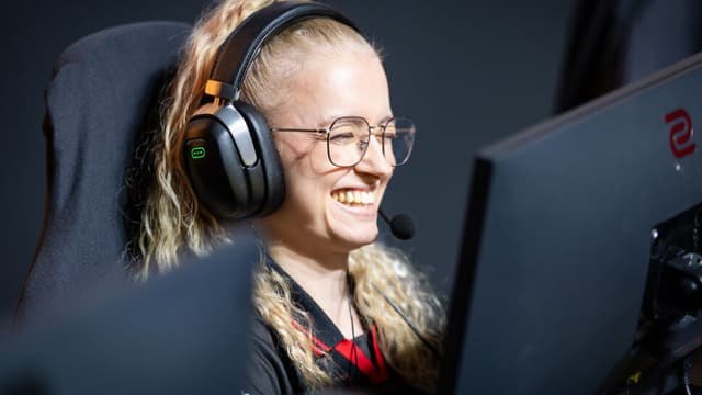 G2 mimi: Keybinds, mouse, and video settings in VALORANT | esports.gg